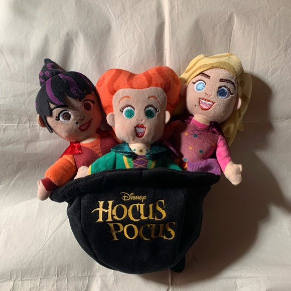 Disney | Toys | Hocus Pocus Plush Set | Poshmark